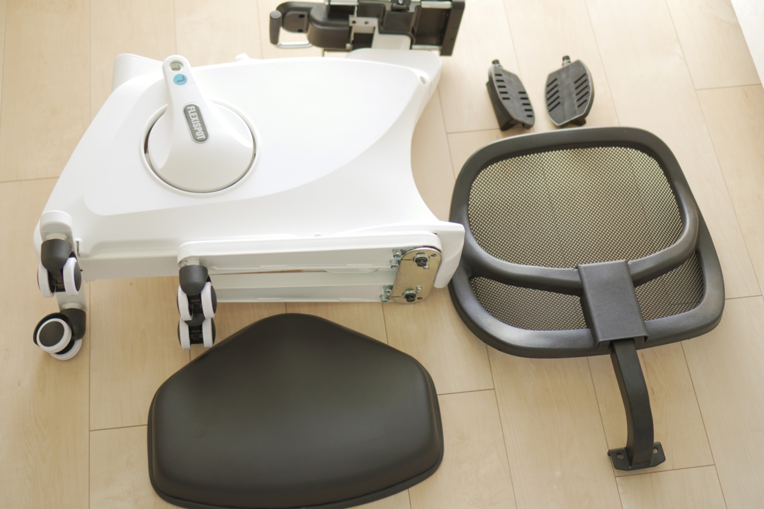 FLEXISPOTのフィットネスバイク「Sit2Go FC211」をレビュー！“ながら”運動でリモートワークの運動不足を解消 | HALOnizm